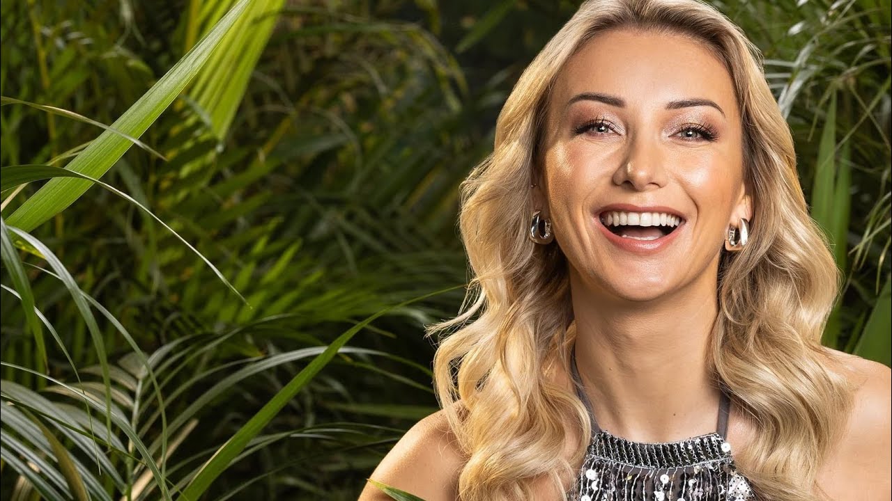 Anna Carina Woitschack Mit diesem Promi Bruder war sie zusammen - YouTube