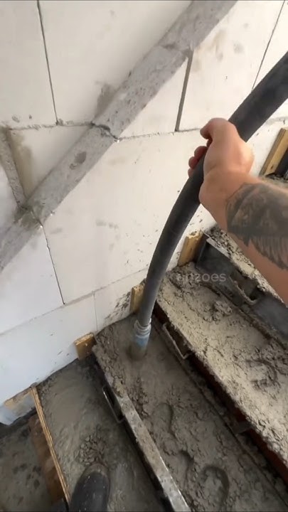 Fungsi Vibrator Beton pada saat pengecoran beton #shorts - YouTube