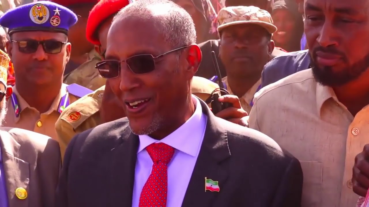 Madaxweyne Biixi Arimo Layaab Ku Soo Arkay Saylada Xoolaha Hargeysa ...