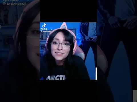 Girls Streamers Farting Compilation 