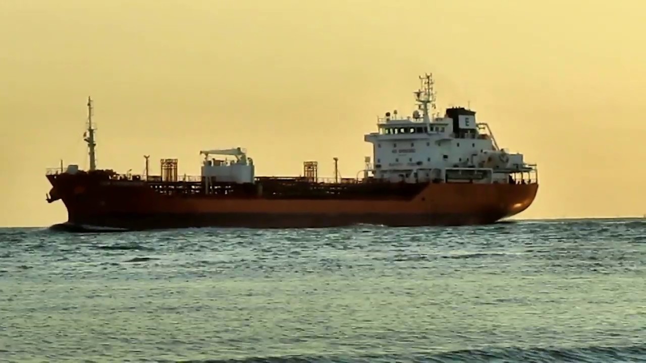 Chemie-und Öl Produkt Tanker LISA ESSBERGER - YouTube