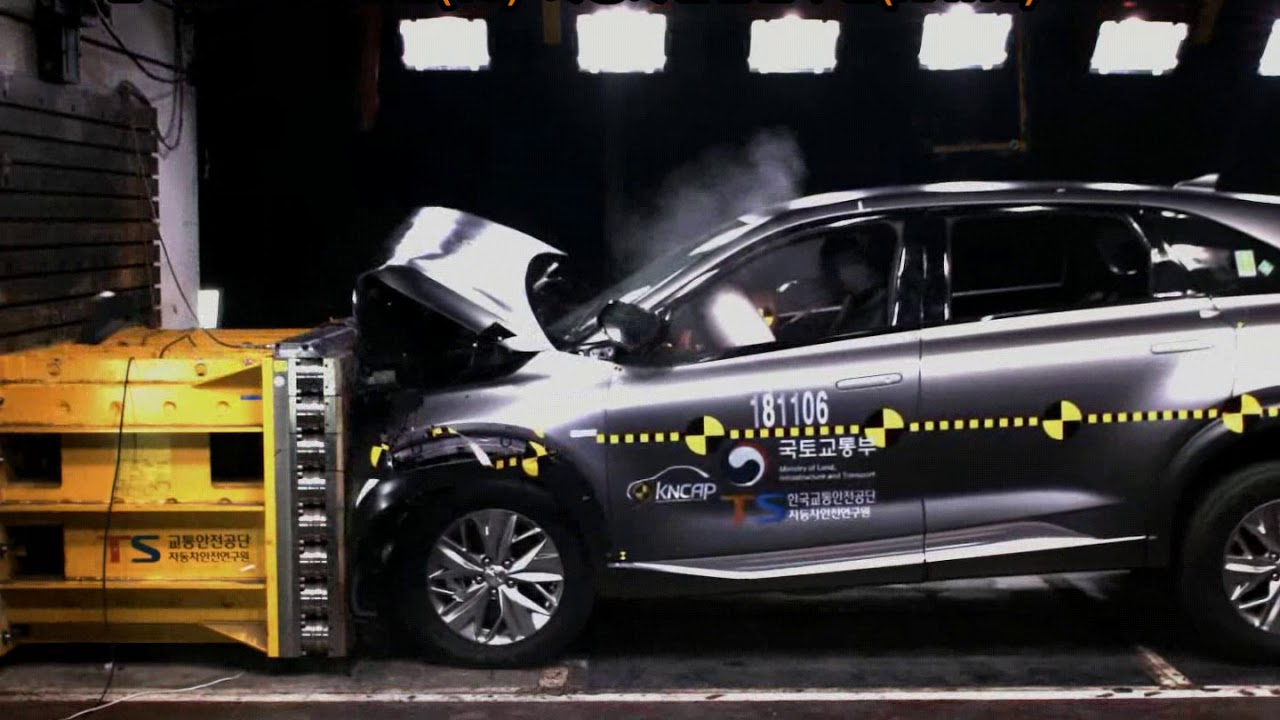 2018 KNCAP : Nexo Front Impact Test - YouTube