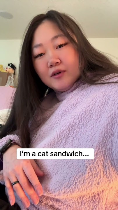 Does anyone else's cats do this? - YouTube