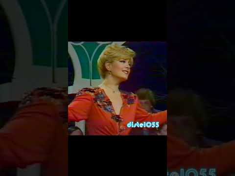 Rüzgar Emel Sayin Trt 80ler  #musicclip #müzik #nostalji Türk sanat müzigi