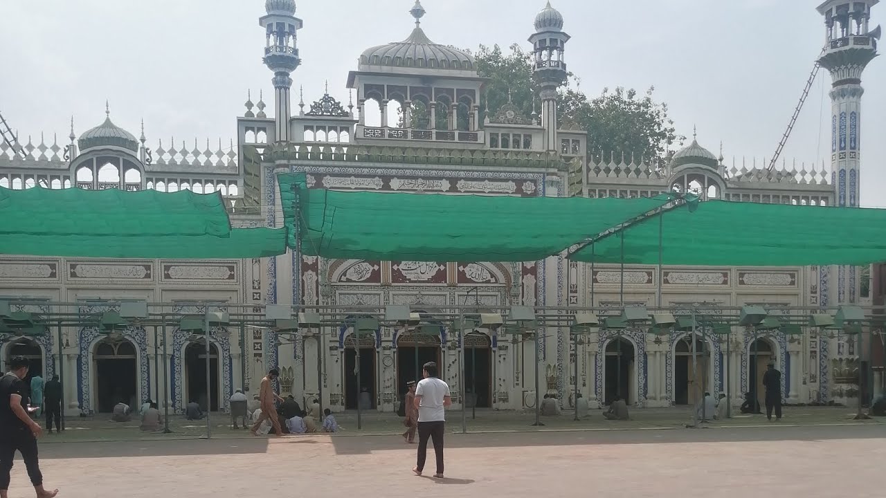 noor masjid chichawatni #chichawatni - YouTube