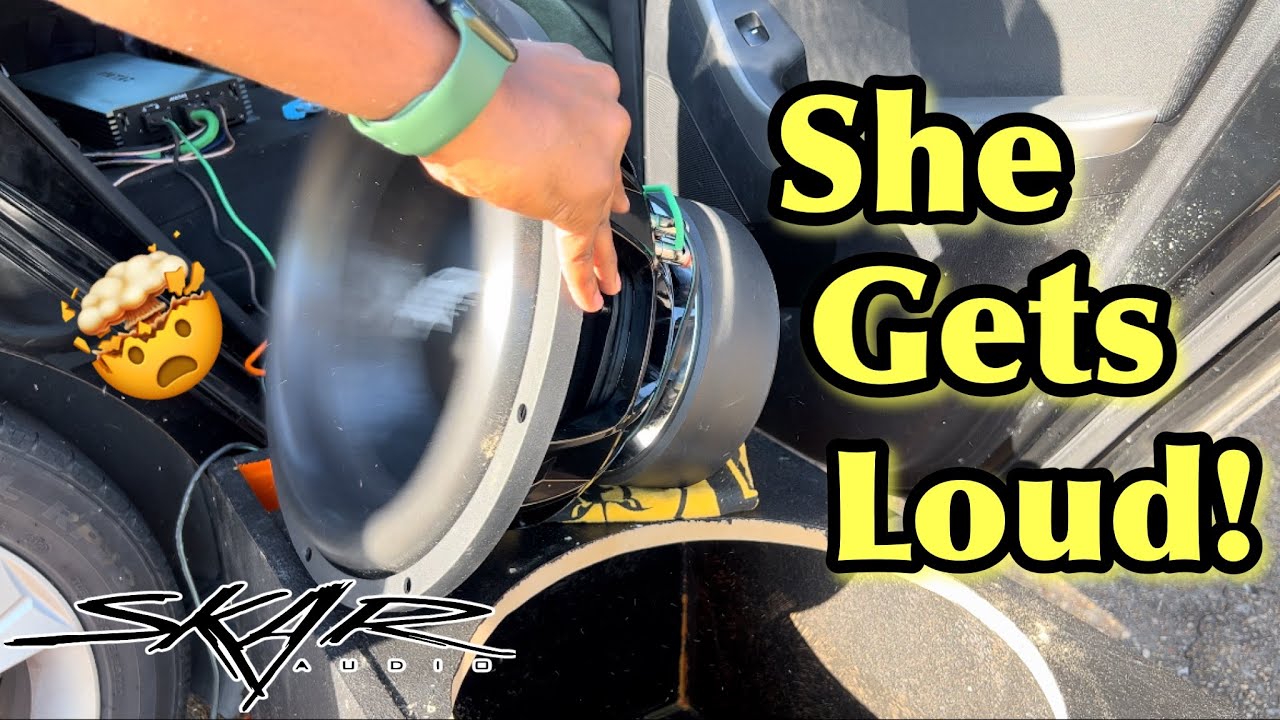 SKAR AUDIO: FEEDING THE BEAST | SKAR VXF 15! - YouTube