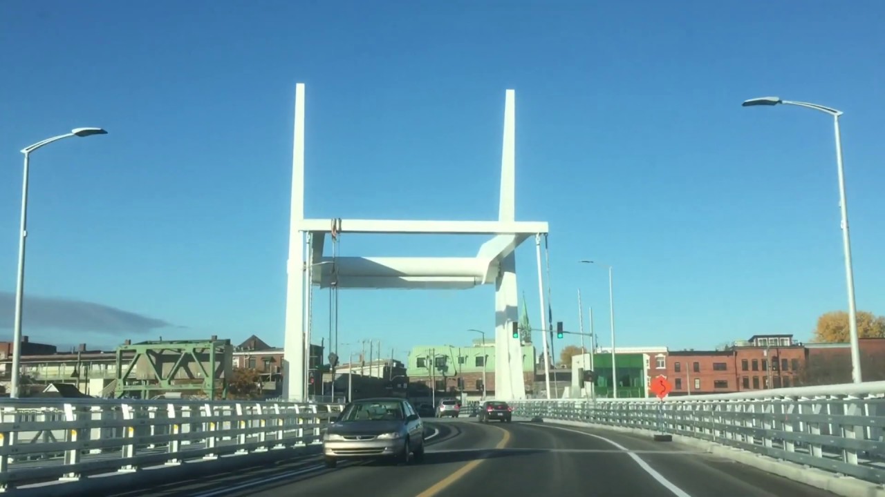 Nouveau Pont Gouin - YouTube