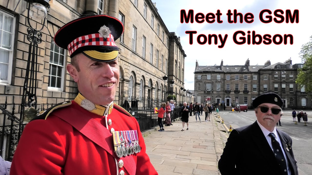 Edinburgh Garrison Sergeant Major (GSM) let out of the Castle! - YouTube