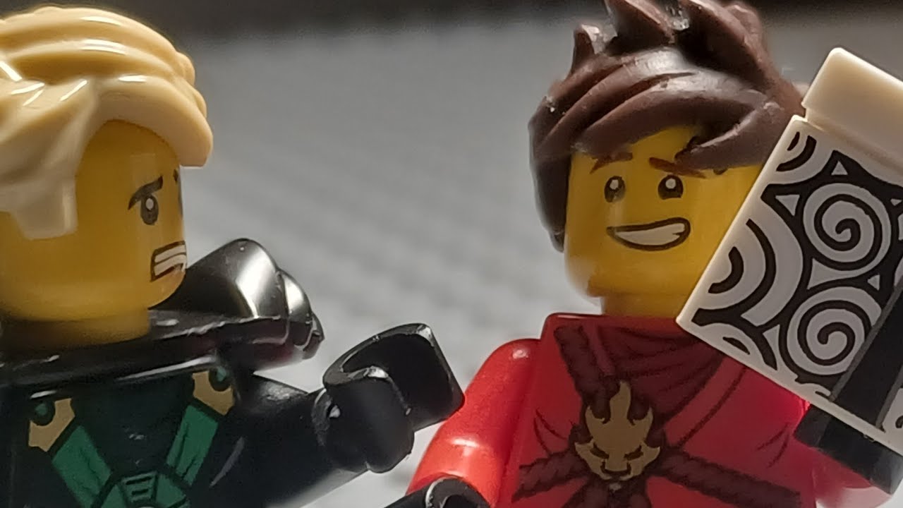 Lego ninjago short: A present from a friend - YouTube