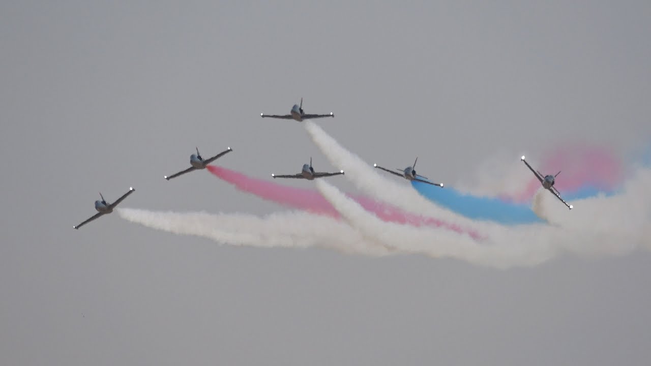 Patriots Jet Team Saturday Demo .. California Capital Airshow 2017 (4K ...