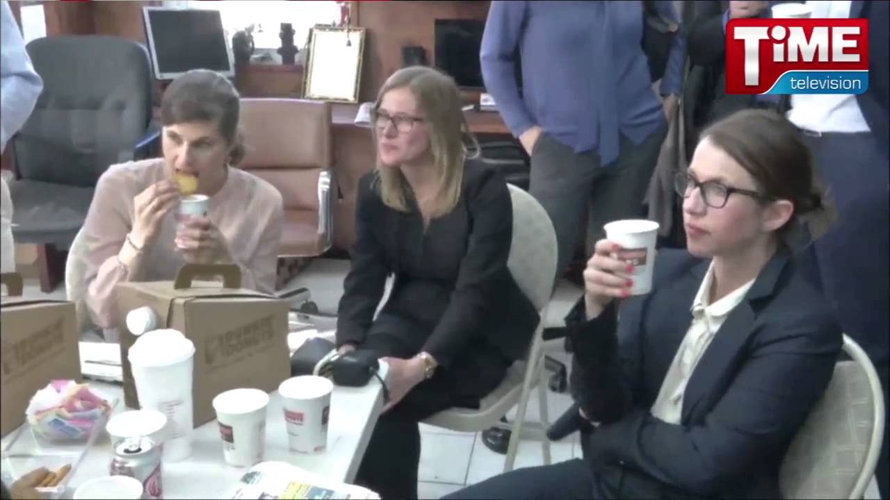 German Journalist at New York Time Television - YouTube