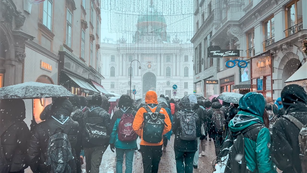 Vienna Walk in Snowfall, December 2023 | 4K HDR - YouTube
