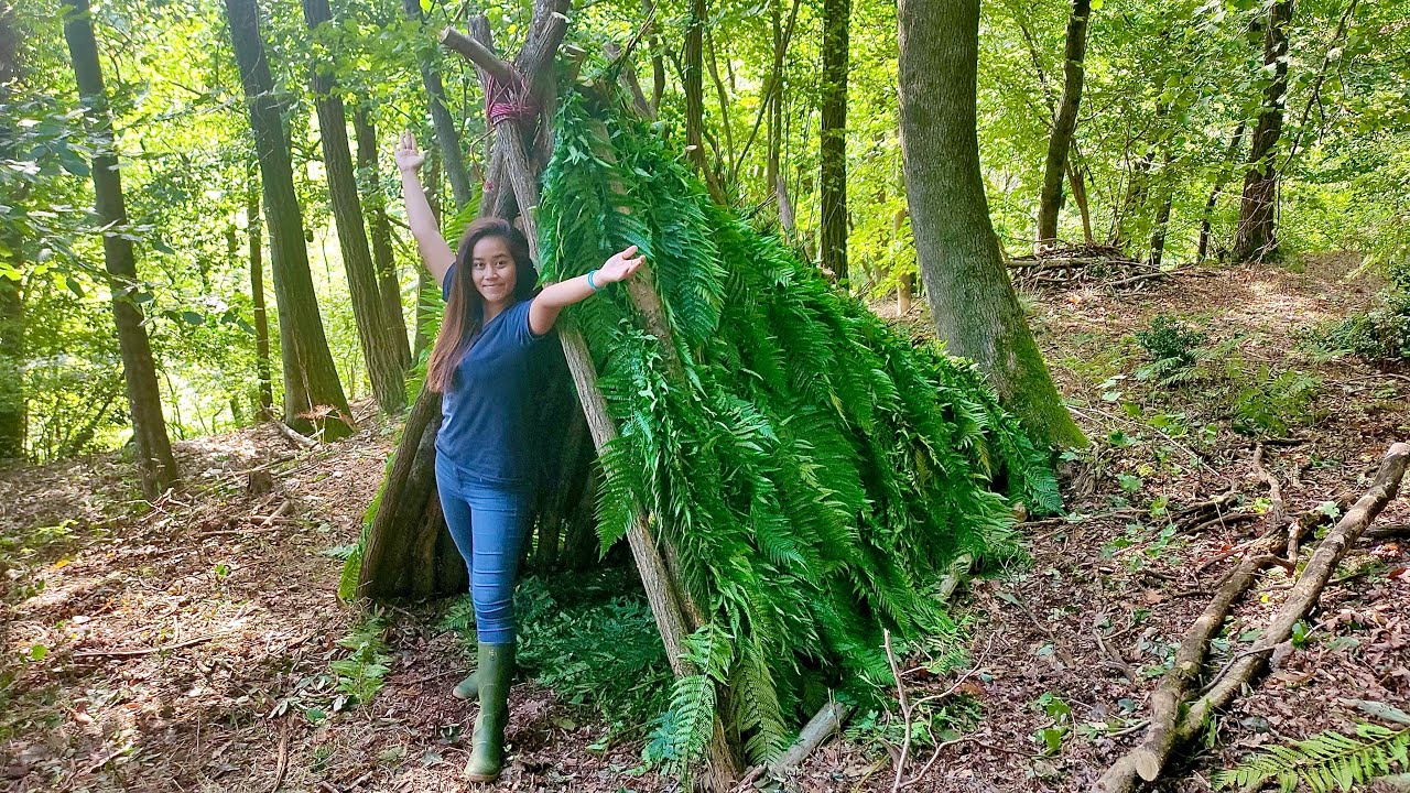 Permanent bushcraft camp - survival A-frame winter shelter building ...