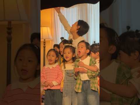 𝘚𝘰 𝘤𝘶𝘵𝘦! 𝘊𝘢𝘯 𝘩𝘦𝘭𝘱 𝘮𝘺𝘴𝘦𝘭𝘧👶 #화사 #HWASA #SoCute #PNATION #피네이션