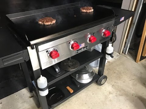 How To Make 1/2 Pound Bacon And Cheese Infused Smash Burgers On The ...