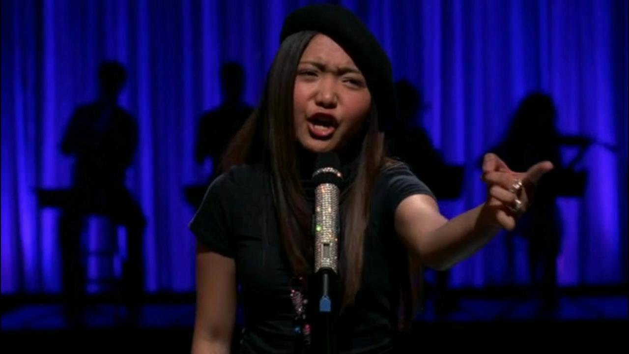 Glee - Listen (Full Performance) - YouTube