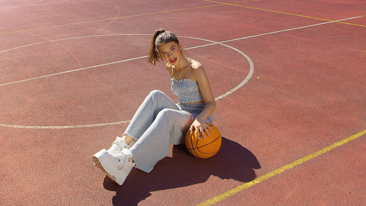 MARIEN - Dwa Metry Do Gwiazd (Official Video) - YouTube