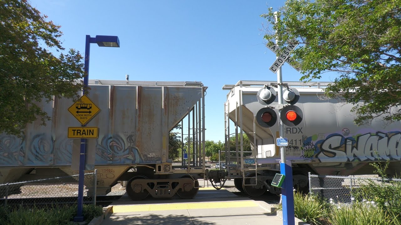 UP 9925 Rocklin Rocket Local - Power Inn Station West Pedestrian ...