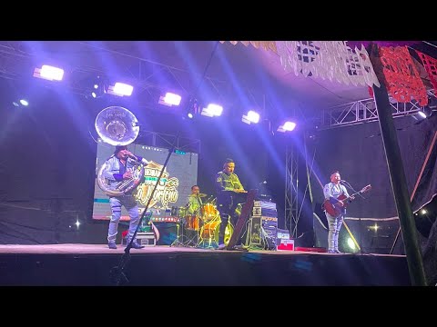 Chilena Azteca - Chuy Hernández y su Estilo Norteño [EN VIVO] - YouTube