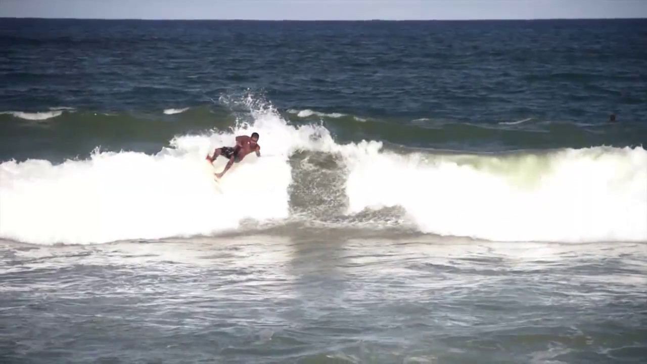 Praia da Gávea - Free Surf - Villas do Atlântico - YouTube