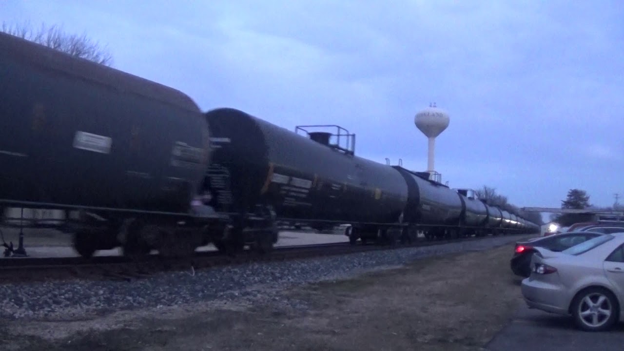 NS 7700 Leads 681 West at Kirkland - YouTube