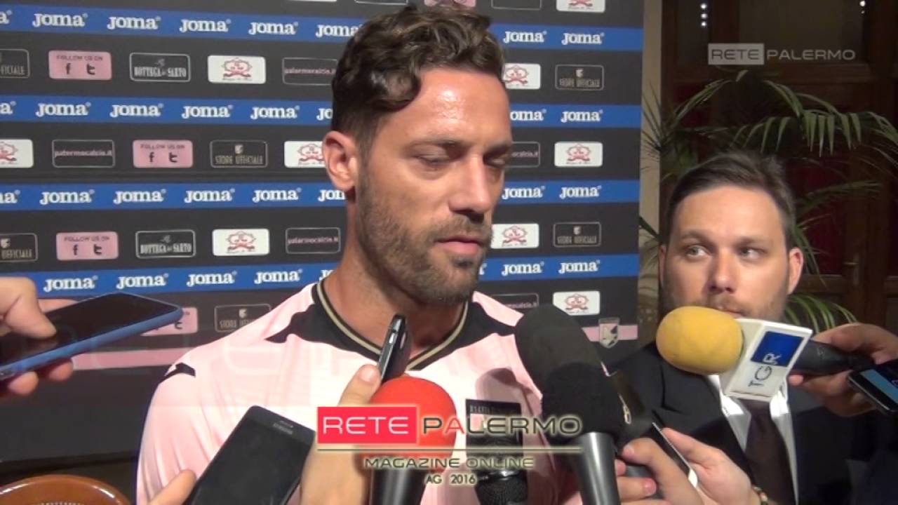 RetePalermo.it - Andrea Rispoli presenta la nuova maglia del Palermo ...