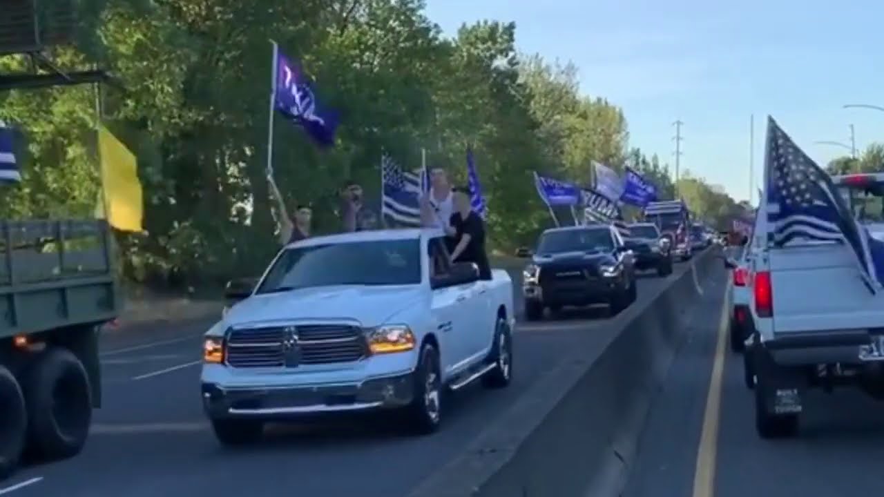 When thousands of Trump supporters rolled into Portland - YouTube