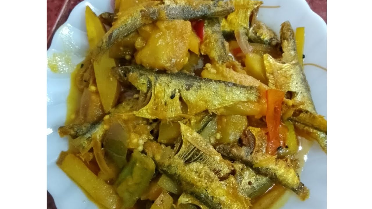 Chapila Maach'er Chocchori (Indian River Shad Fish curry) 🍛 - YouTube