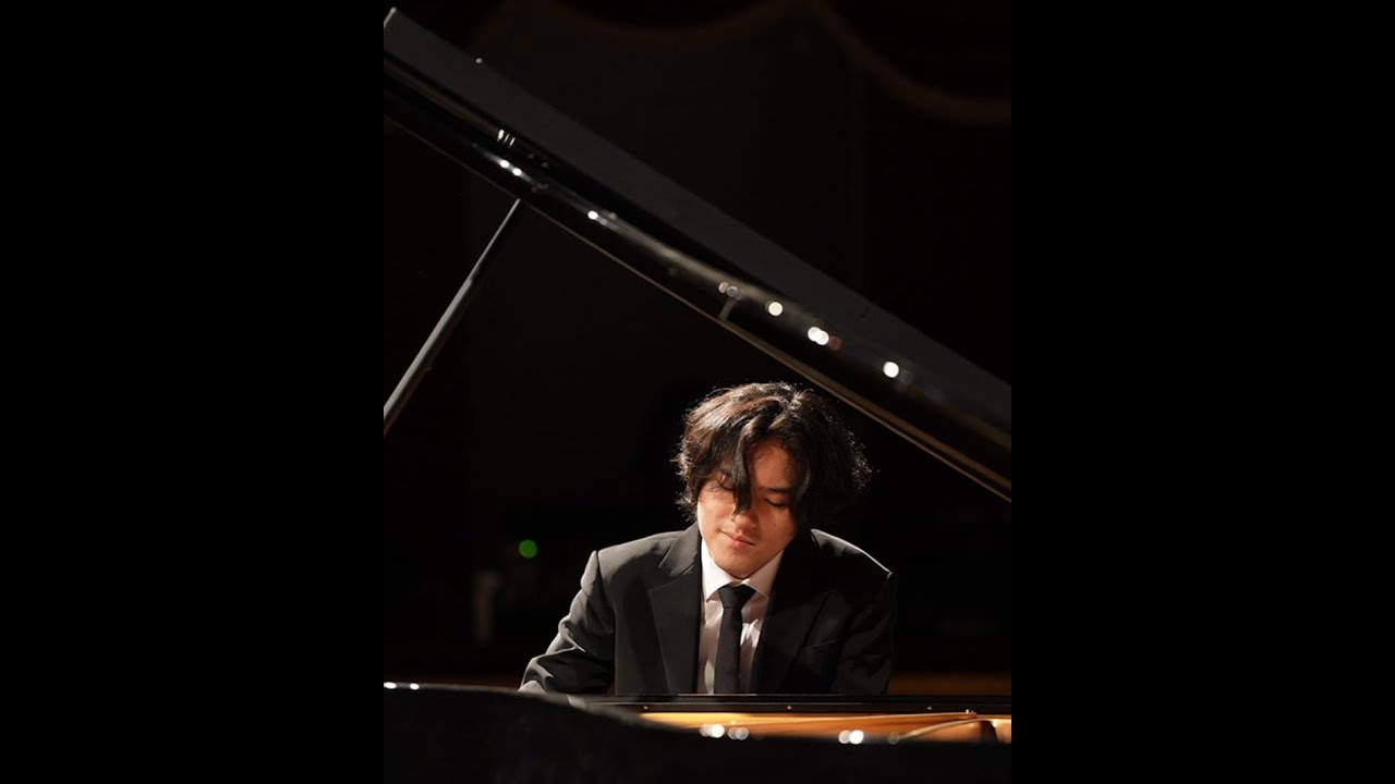 Yunchan Lim Debut in Italy (Bari) - Bartok Piano Concerto No. 3 [2025 ...