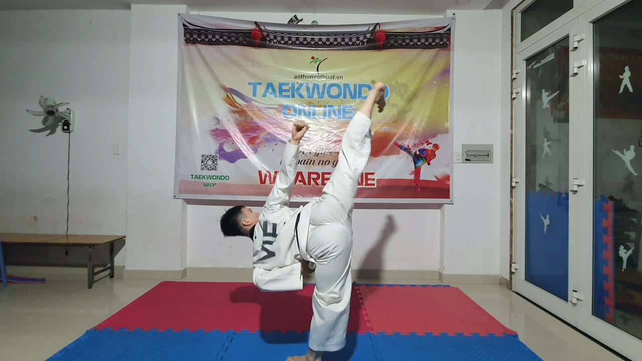 Taekwondo Poomsae| Jitae | Pyongwon | Taebaek - YouTube