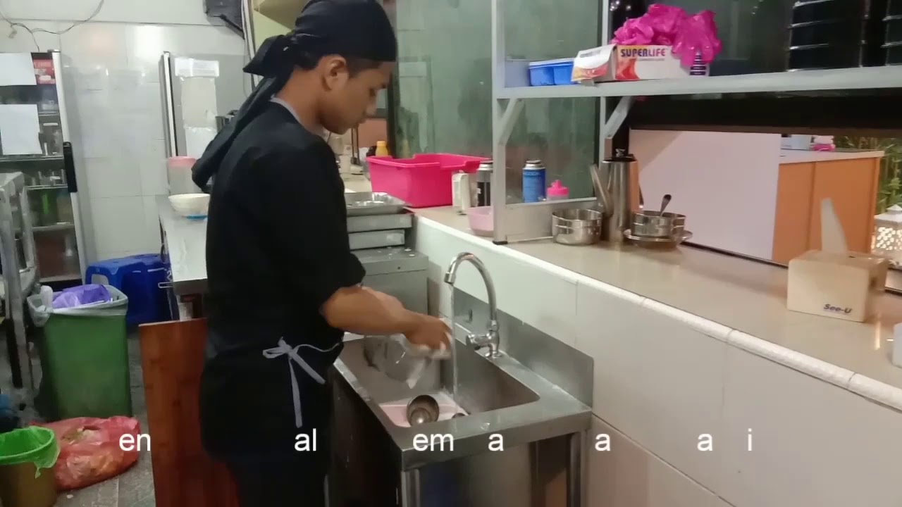 Alat Perlindungan Diri (APD). Saat diDapur Restoran. - YouTube