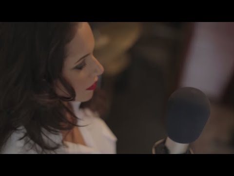 Sevine - The Girl Upon a Time (Live Session)