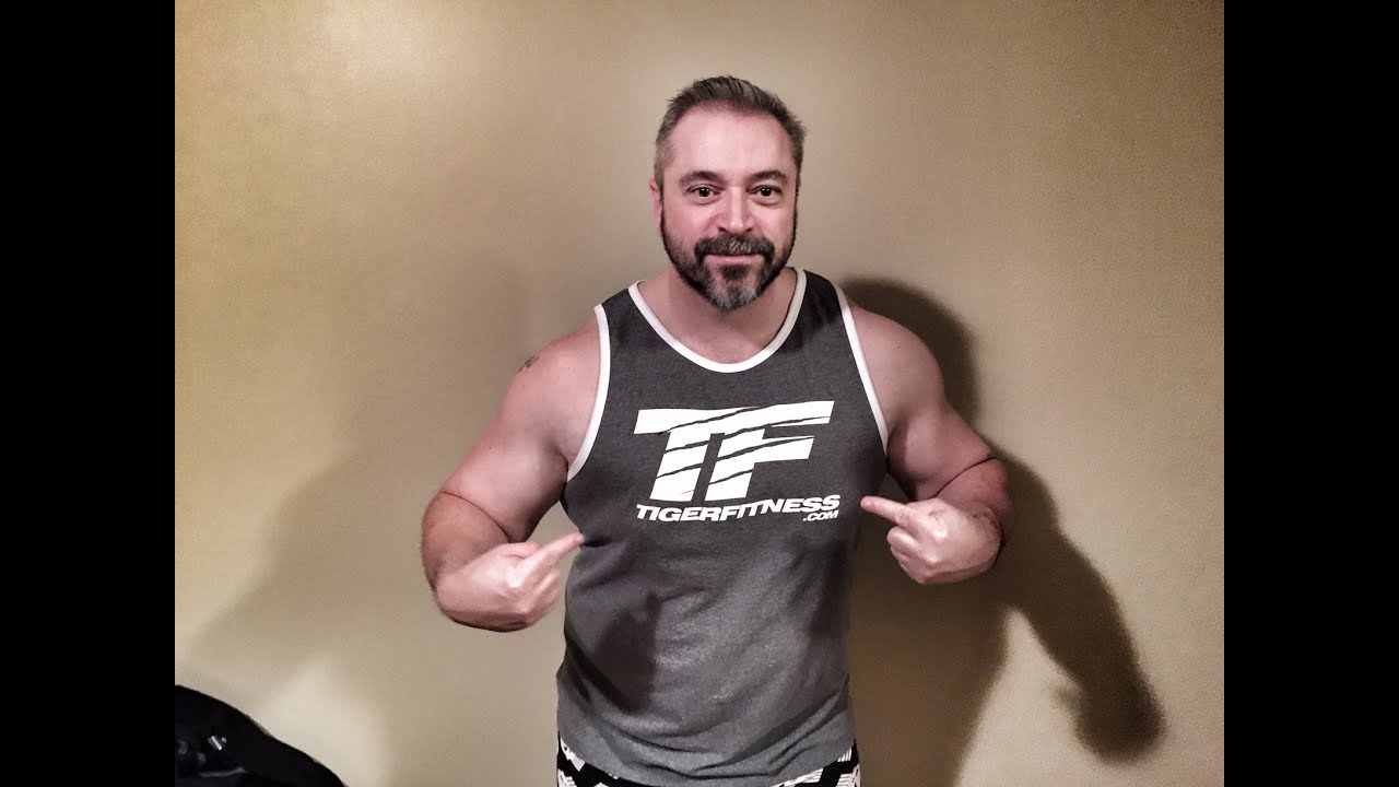 Crushed a 545x4 Deadlift - This is a "Skinny Steve" PR - YouTube