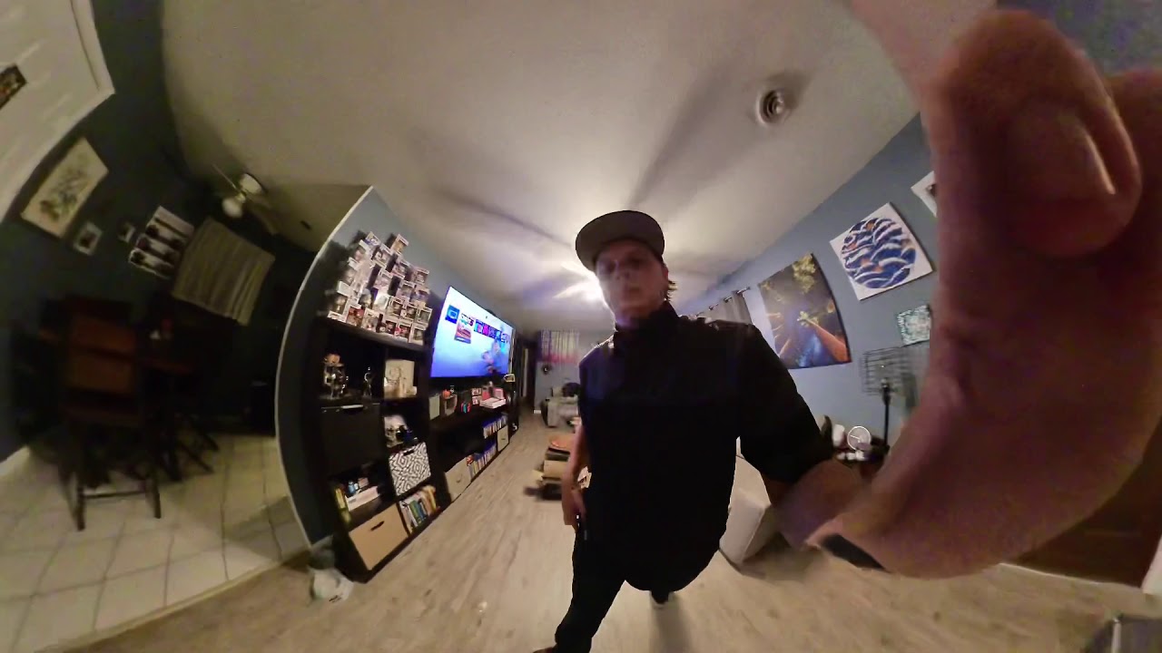 Messing with this camera - YouTube