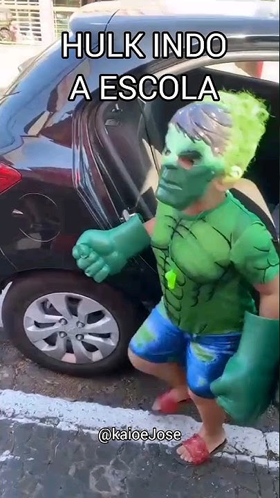 Hulk indo a escola - YouTube