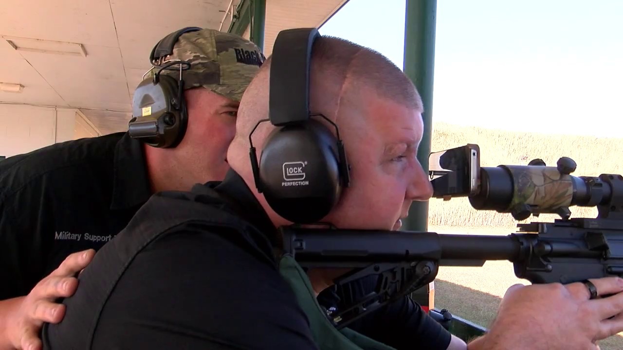 Blind USMC Veteran blows it up at the shooting range - YouTube