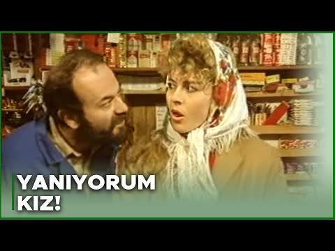 Acı Dünya Türk Filmi | Bakkal, Sabahat'a Sarkıyor