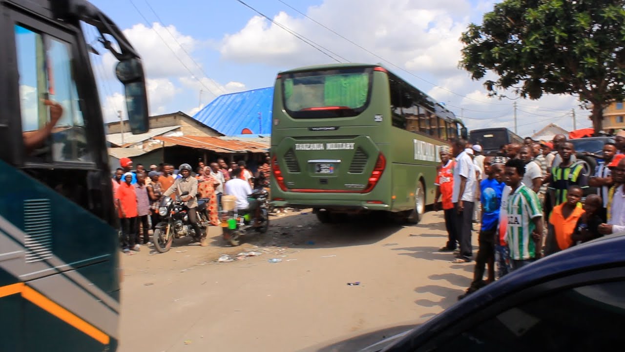 MSAFARA WA MZEE SAMATTA KUELEKEA KWENYE MAKABURINI YA KIBITI/ALIOMBA ...