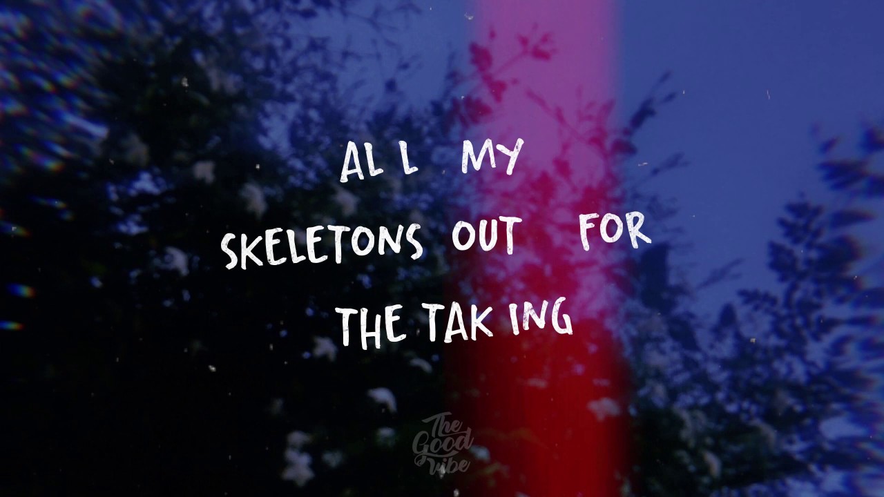keshi - skeletons (Lyrics) - YouTube
