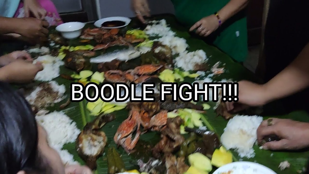 VALENTINES DAY BOODLE FIGHT - YouTube