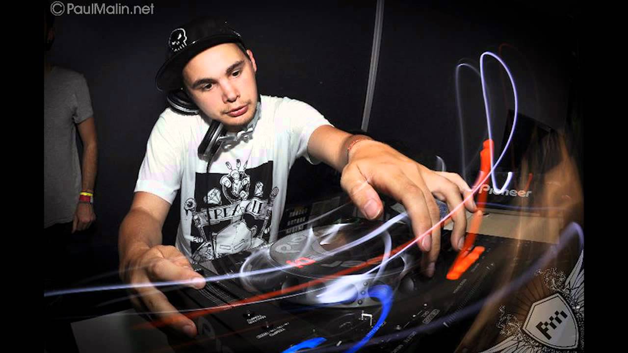 Groovefinder - Get Madder (FuntCase Remix) (HD Rip) - YouTube