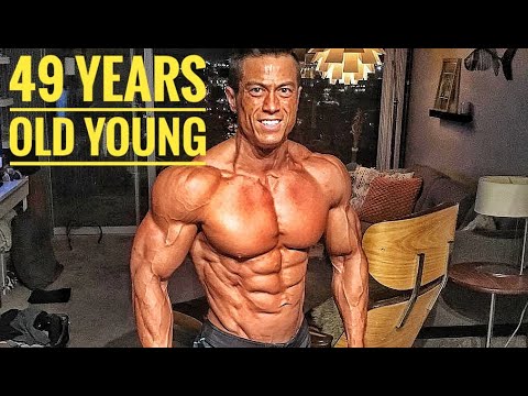 Incredible 49 years old Bodybuilder Alex Woodson || posing flexing ...