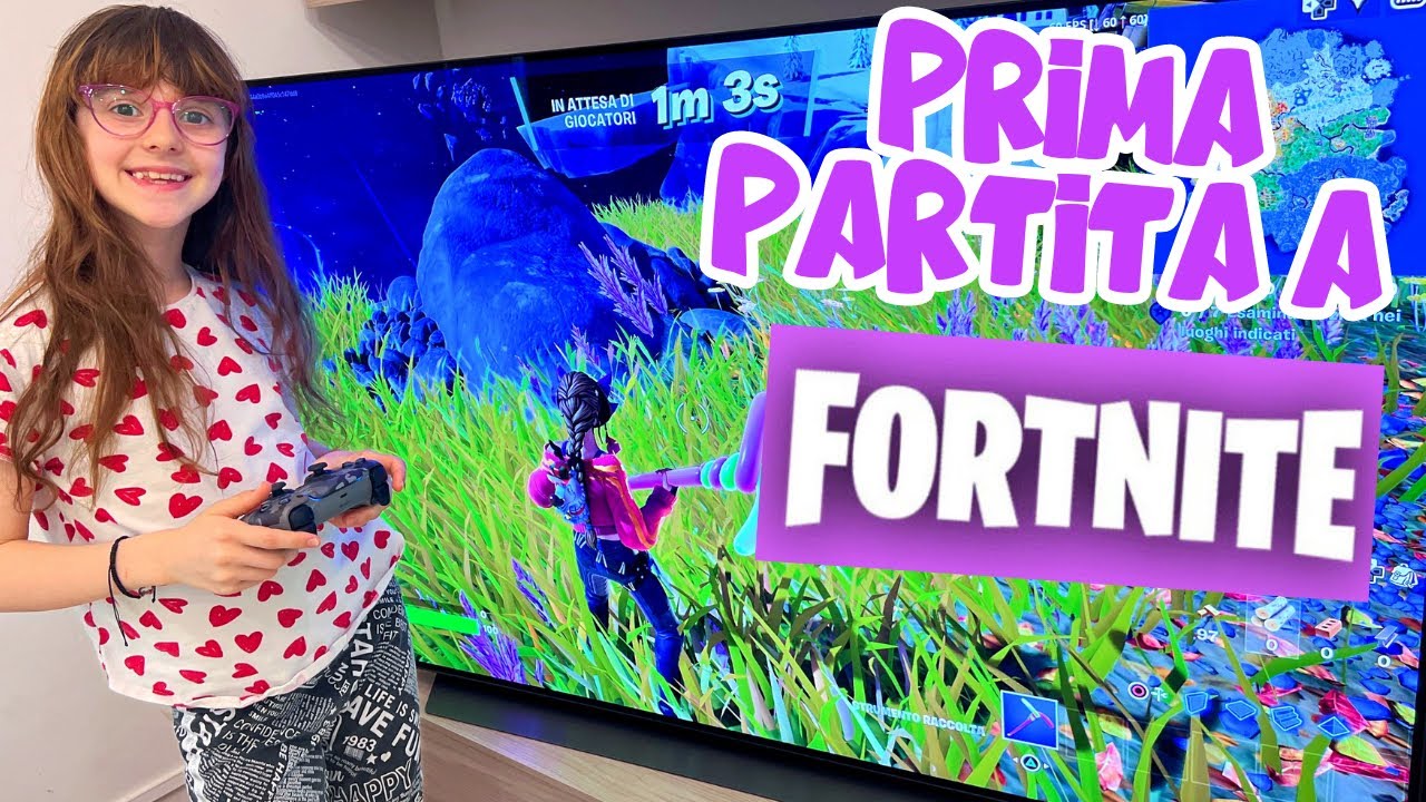 Alyssa gioca a FORTNITE per le PRIMA volta! - YouTube