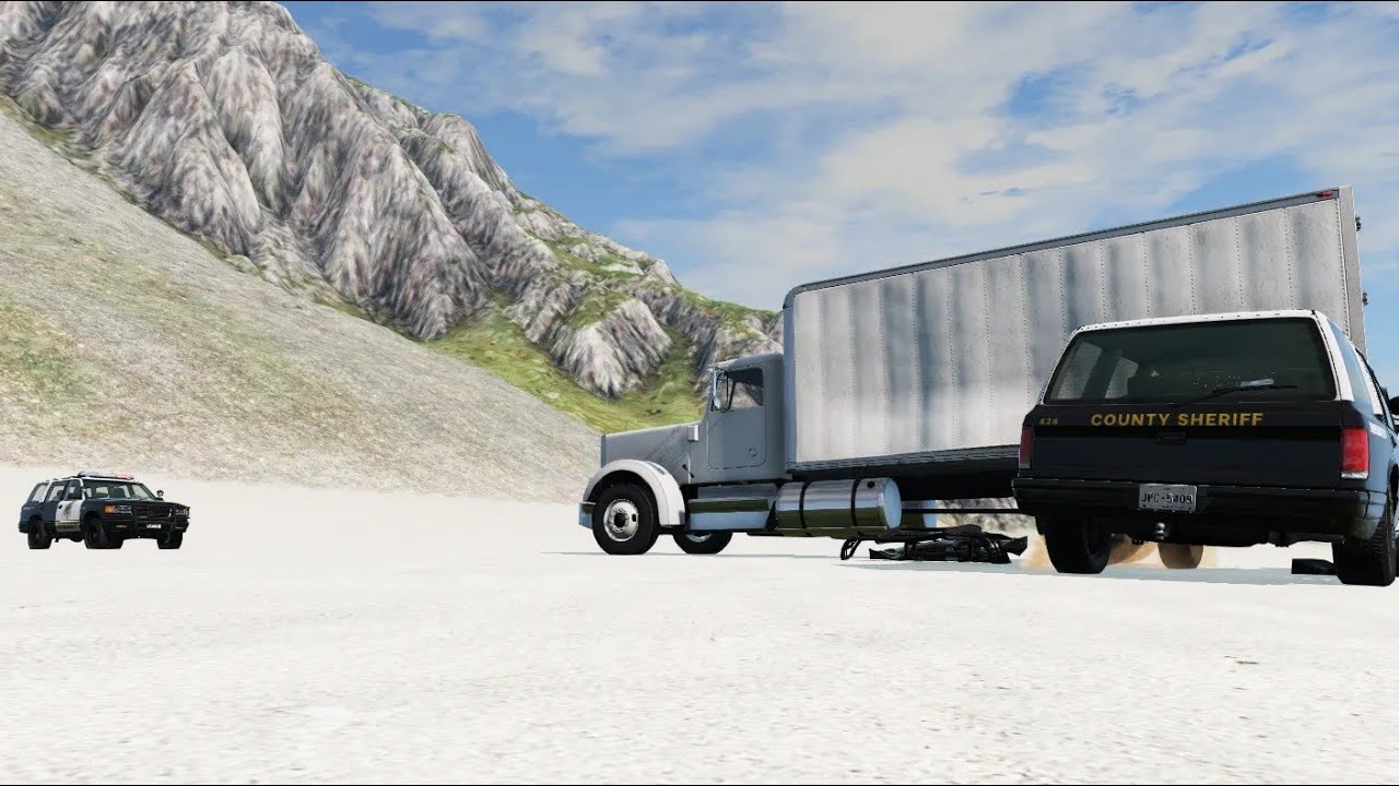 Police Chase and Ramp jump - YouTube