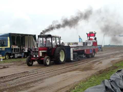 IH 644 Tractorpulling - YouTube