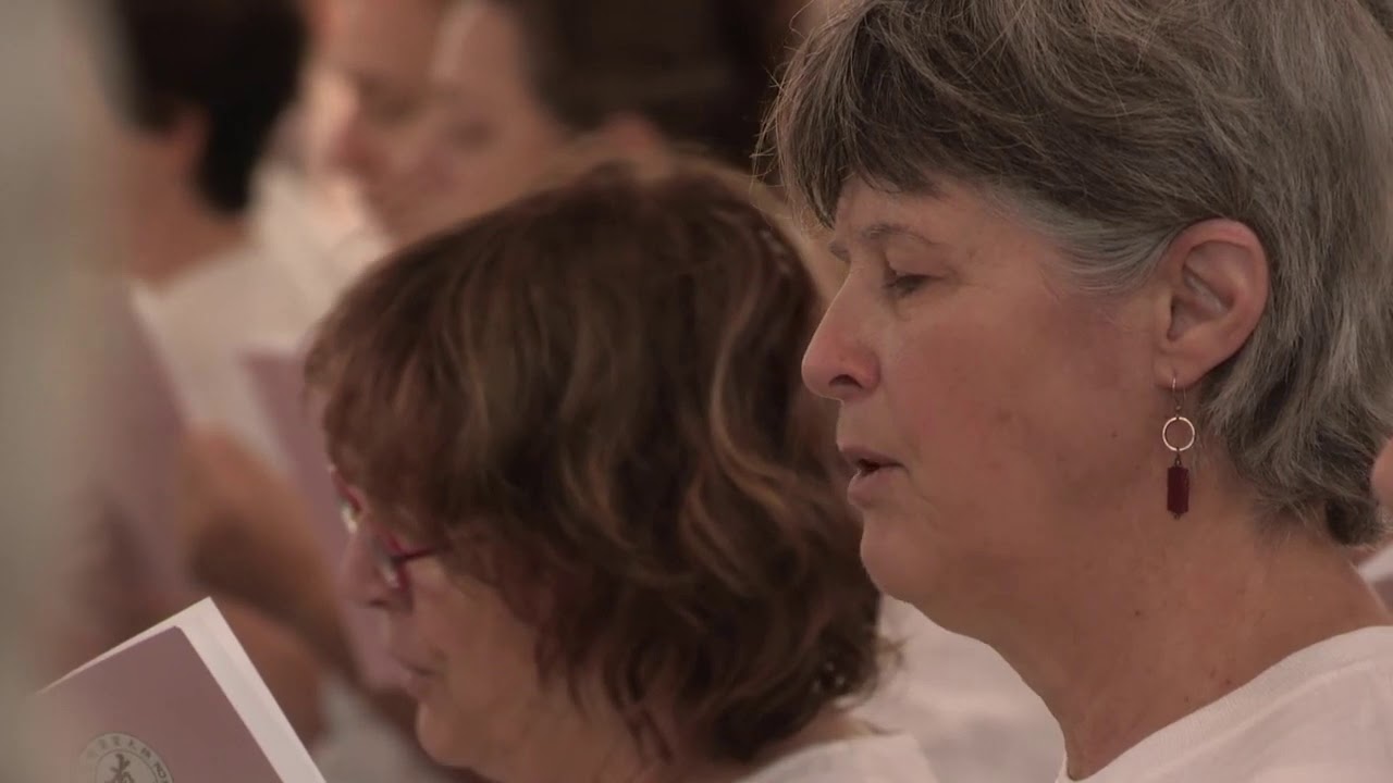 Chanting Daai Bei Jau at International Center, USA - Fung Loy Kok ...