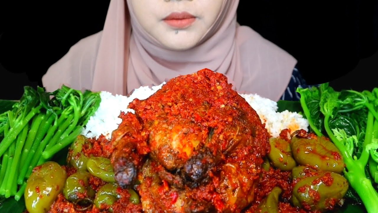 PEDAS UGAL-UGALAN..!! AYAM UTUH CABE GENDOT, DAUN GINGSENG - YouTube