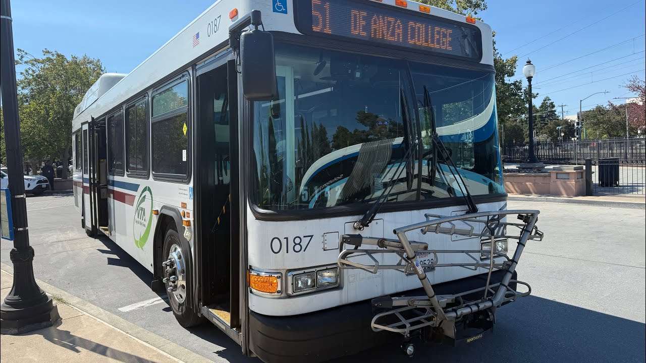 VTA Bus 2010 Gillig Low Floor HEV 40’ 0187 Route 51 - YouTube