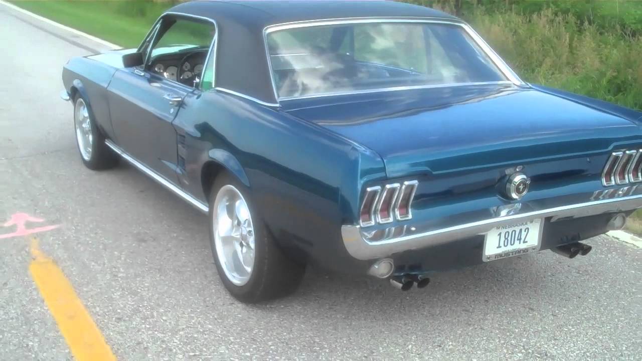 1967 Mustang 302 - YouTube