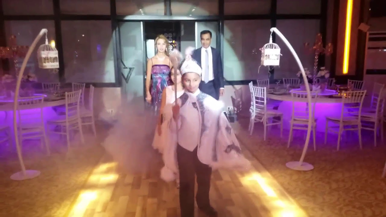 Sünnet töreni provası (circumcision ceremony Turkey ) - YouTube